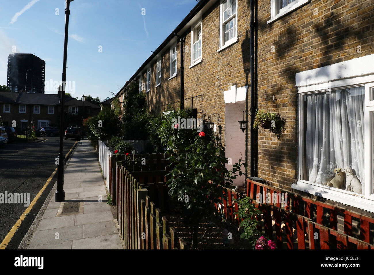 Grenfell Tower fire in London. London, UK. 14th June, 2017 Stock Photo ...