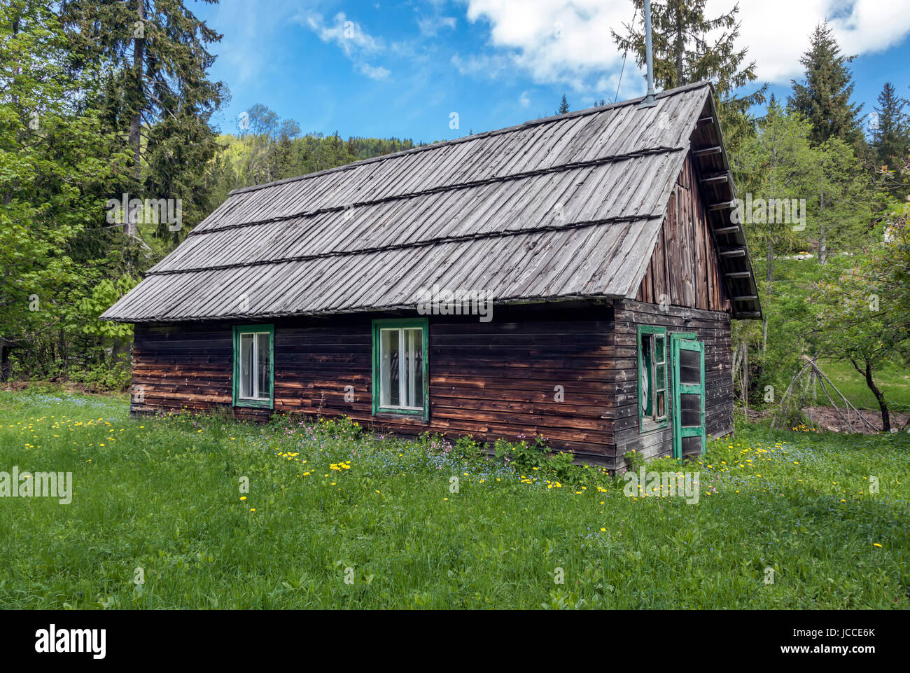 Blockhutte hi-res stock photography and images - Alamy