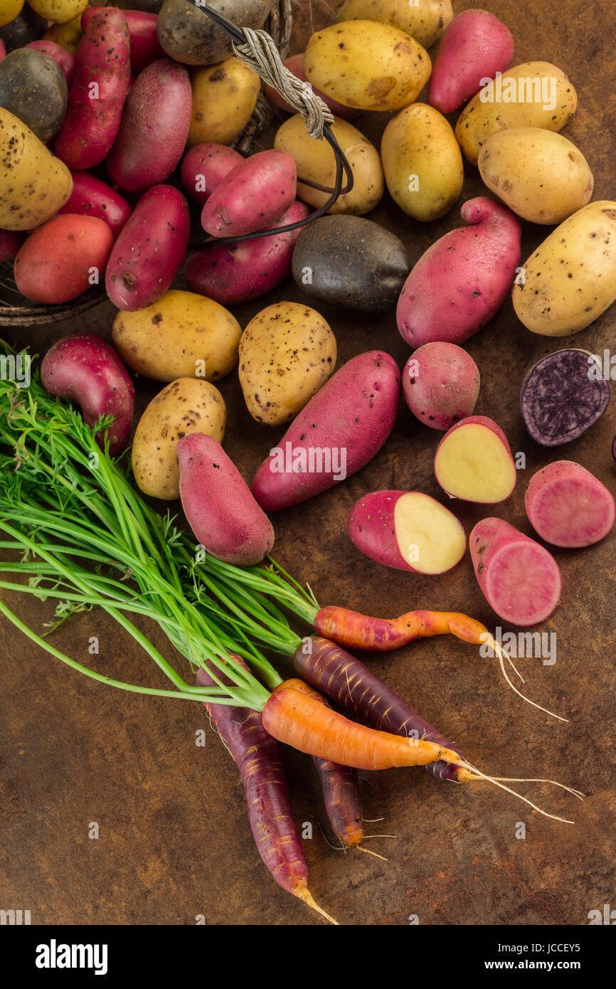Kitchen scales with potatoes hi-res stock photography and images - Alamy