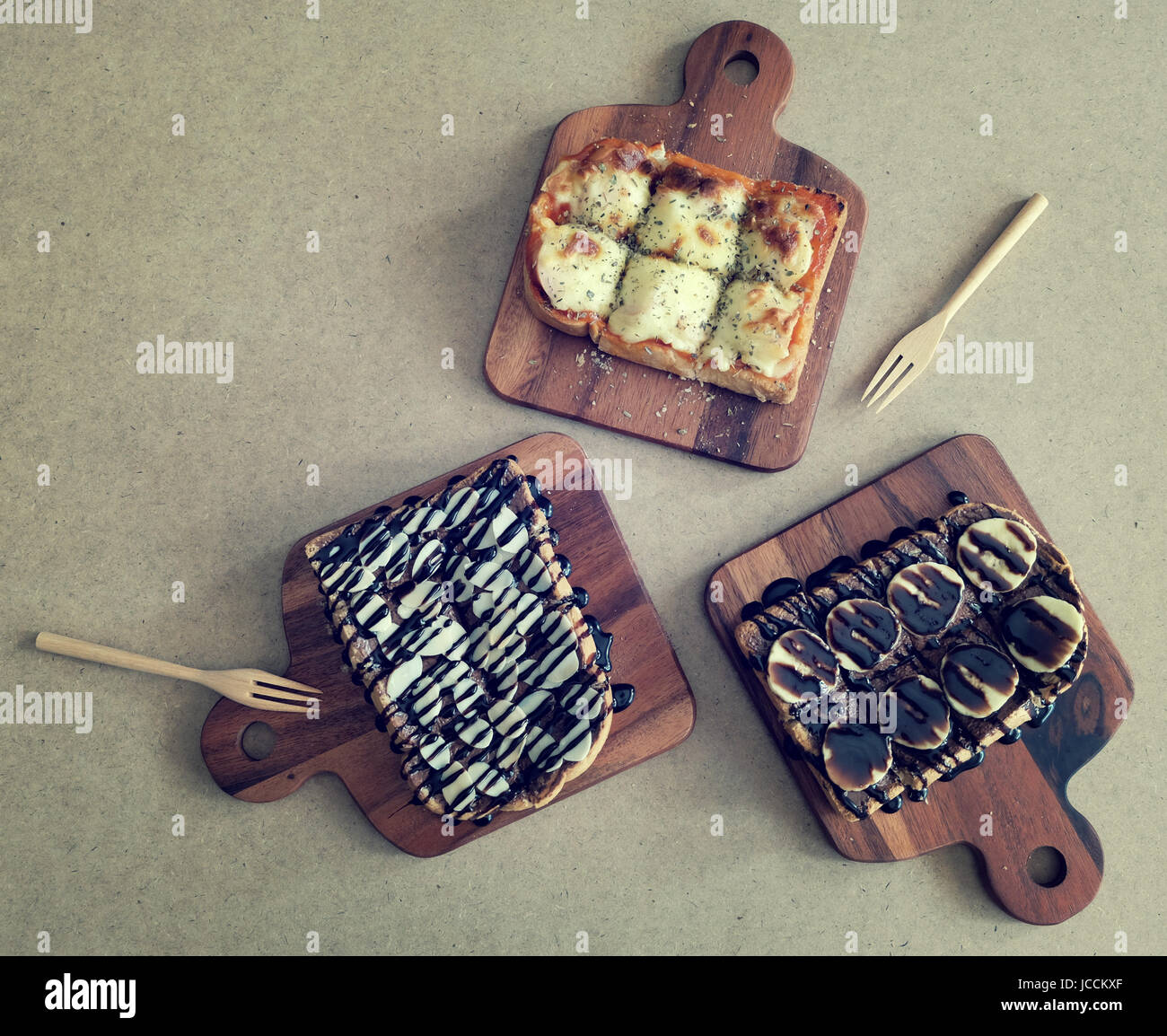 breakfast toast, Pizza toasted bread, bananas chocolate toasted bread ...