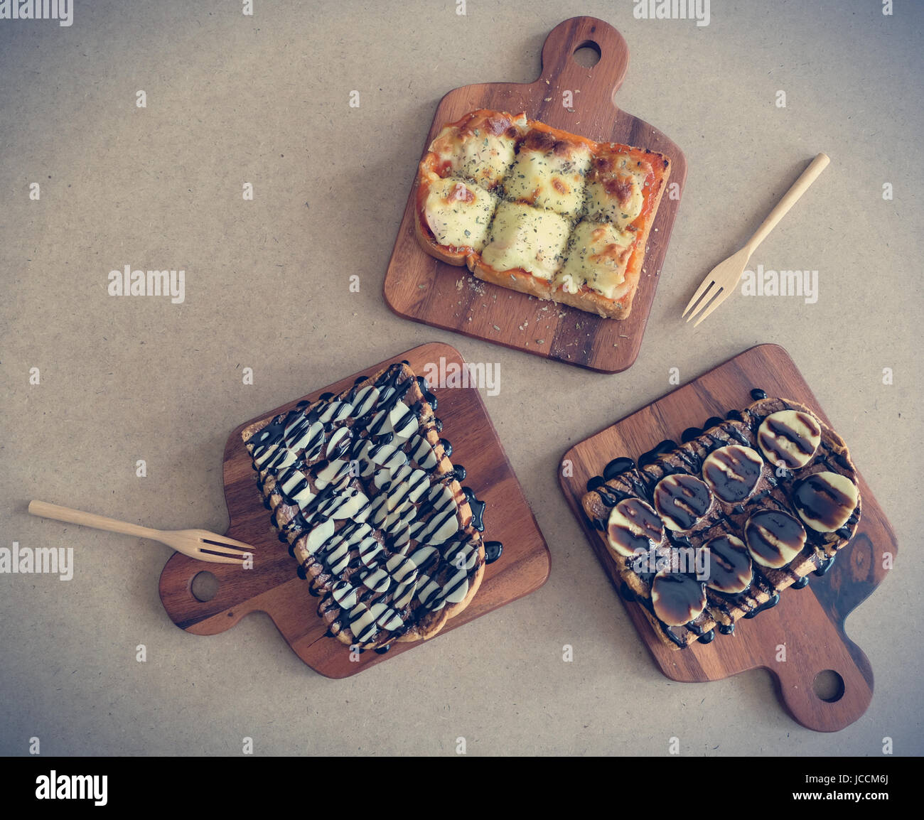 breakfast toast, Pizza toasted bread, bananas chocolate toasted bread ...