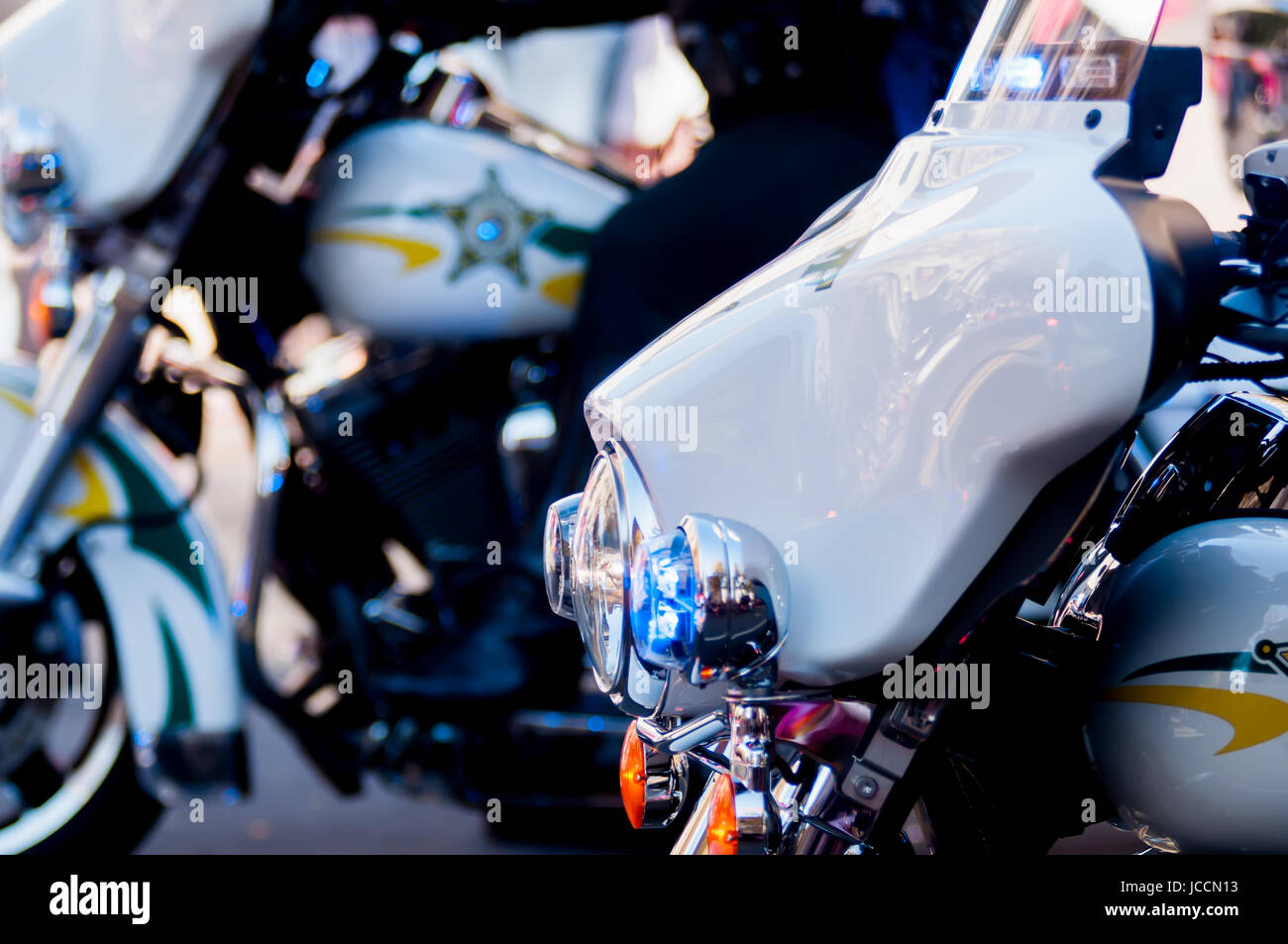 clseup of sheriff riding a motorcycle Stock Photo - Alamy