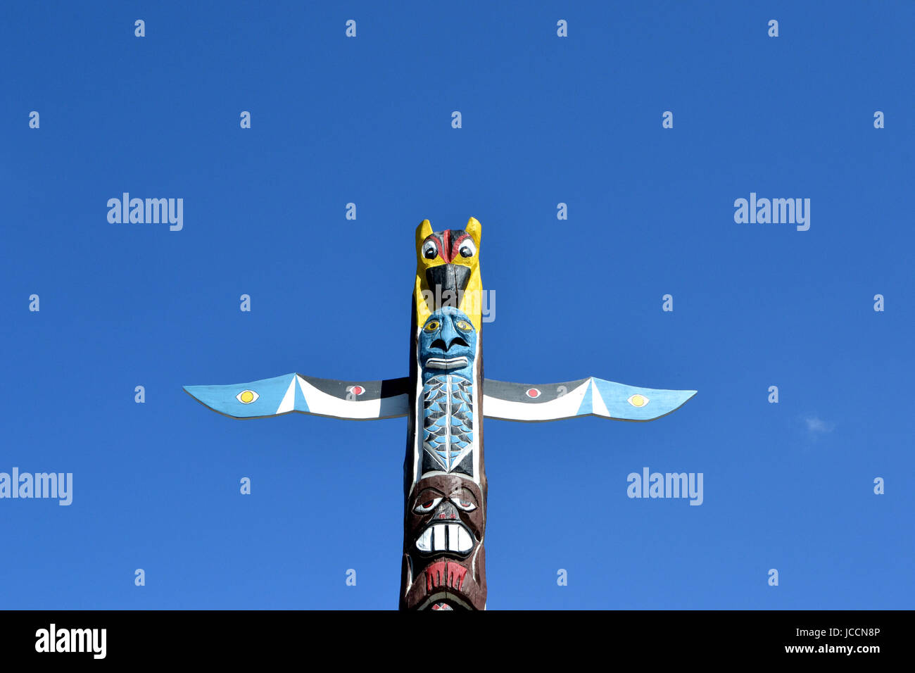 Totempfahl hi-res stock photography and images - Alamy