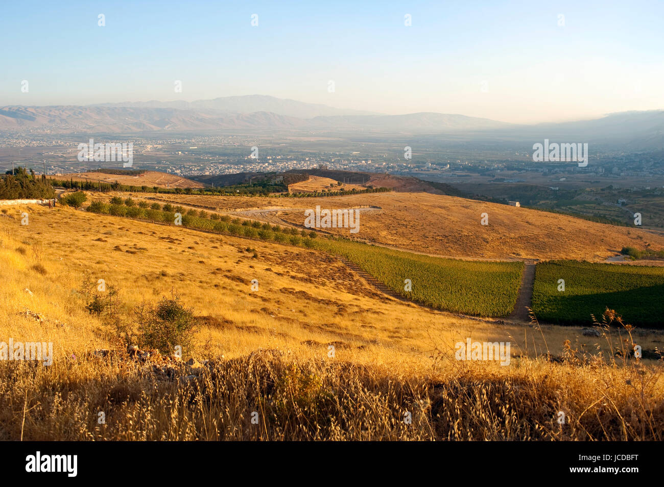 Lebanon syria border bekaa hi-res stock photography and images - Alamy
