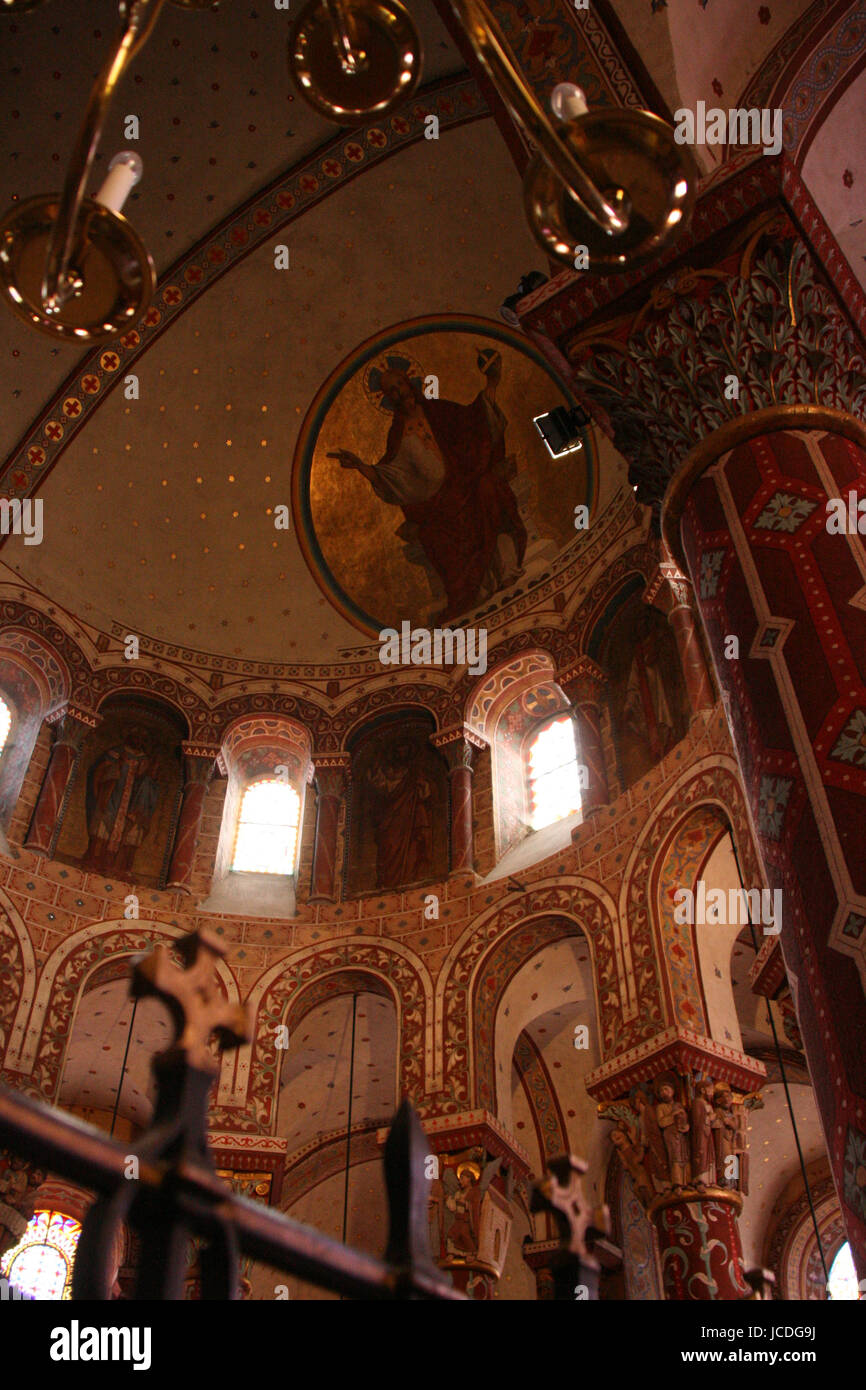 Saint-Austremoine abbey church in Issoire (France Stock Photo - Alamy