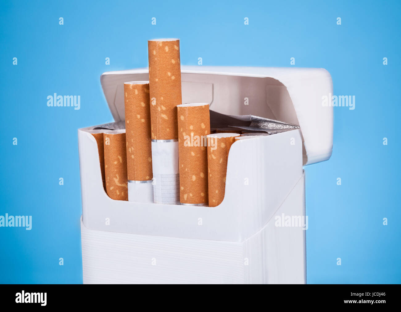 Blue cigarettes packet hi-res stock photography and images - Alamy