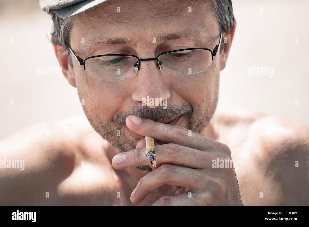 Hash smokers hi-res stock photography and images - Alamy