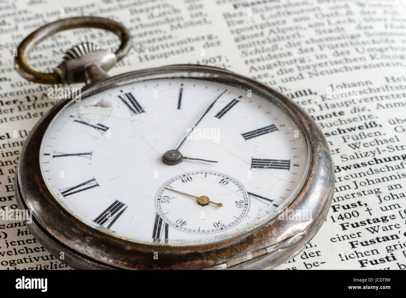 Antique elevator dial hi-res stock photography and images - Alamy