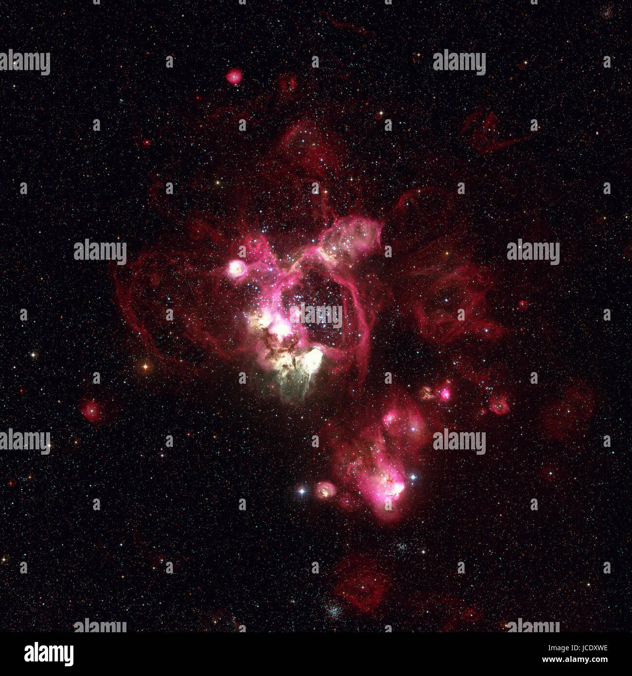 Star-forming region in the super star cluster in the Large Magellanic ...