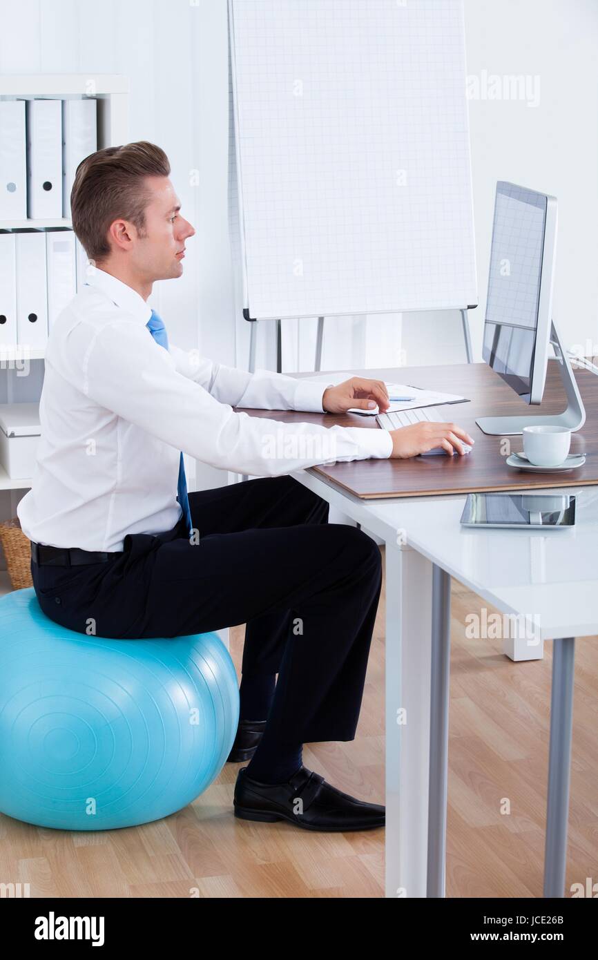 Correct typing position hi-res stock photography and images - Alamy