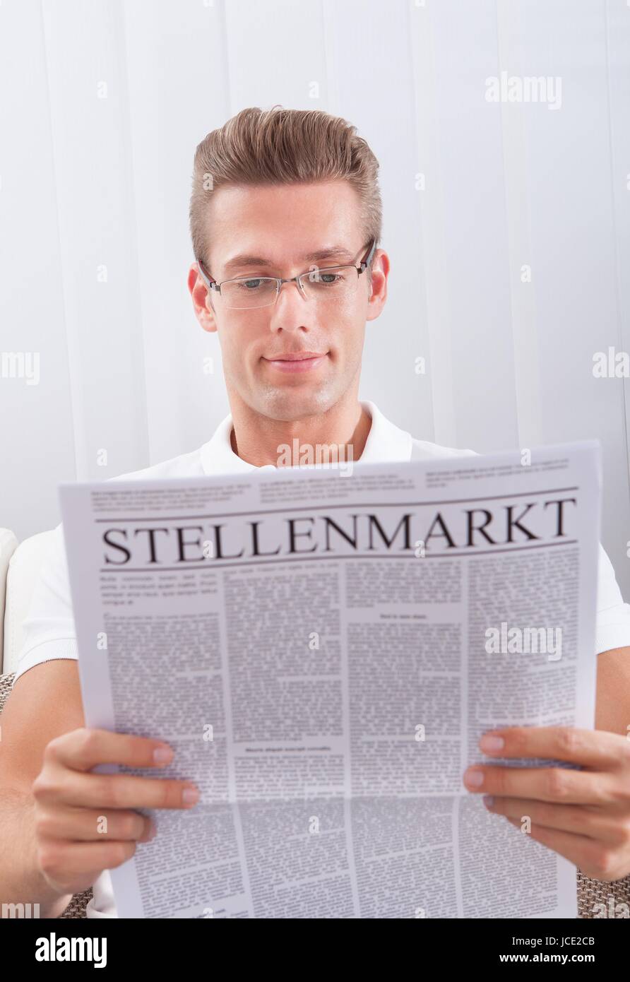 Teens building project hi-res stock photography and images - Alamy