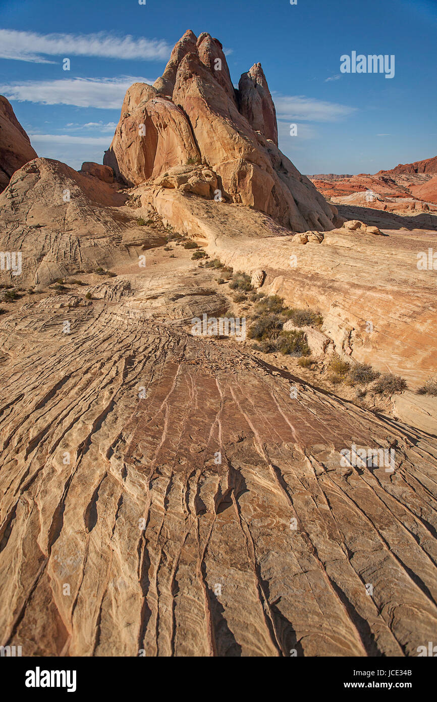 red rock mountain cliff in the valley Of Fore Stock Photo - Alamy