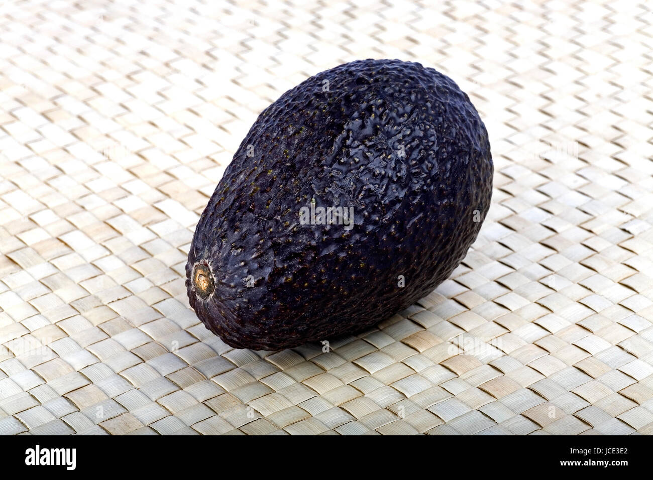 whole riped avocado Stock Photo - Alamy