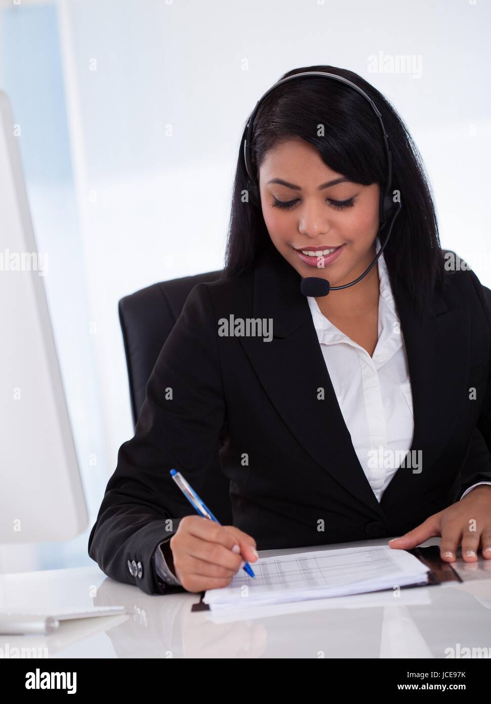 deal business transaction Stock Photo - Alamy