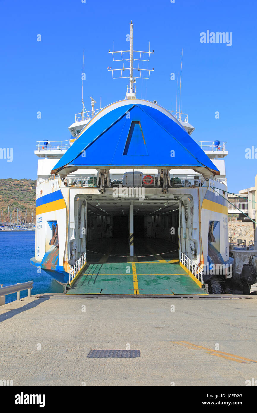 Gozo Channel Line Ferries, Mgarr ferry terminal, Gozo, Malta Stock ...