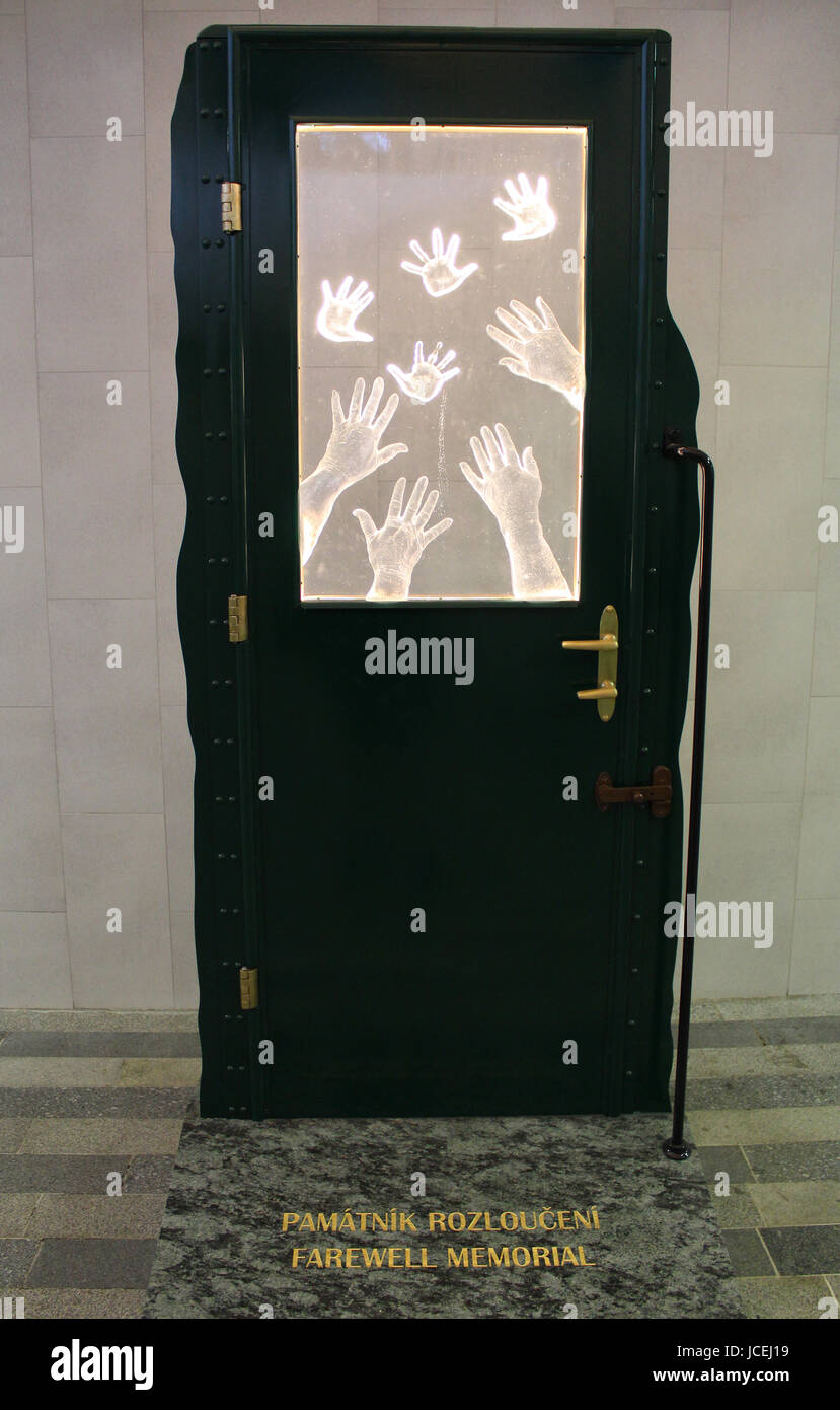 the Farewell Memorial, Winton children Stock Photo - Alamy