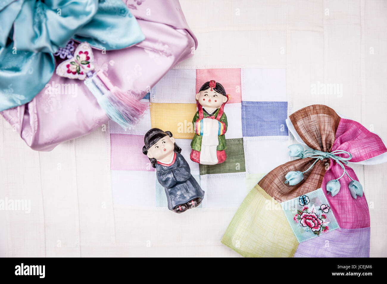 Traditional Korean objects for New Year Stock Photo - Alamy