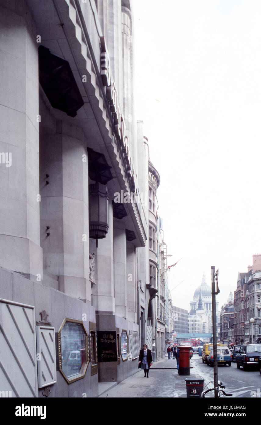 Daily Telegraph/Sunday Telegraph Building in Fleet Street, 135 - 141 ...