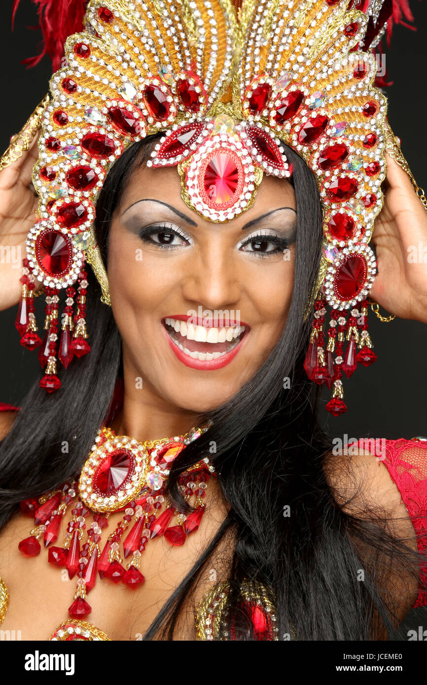 Samba dancer richly decorated costume hi-res stock photography and ...