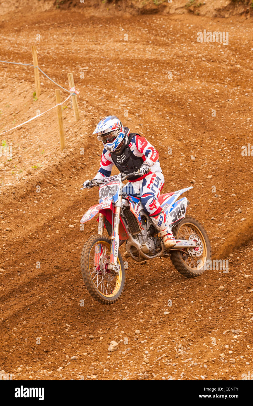 Scrambling motocross motorbikes hi-res stock photography and images - Alamy