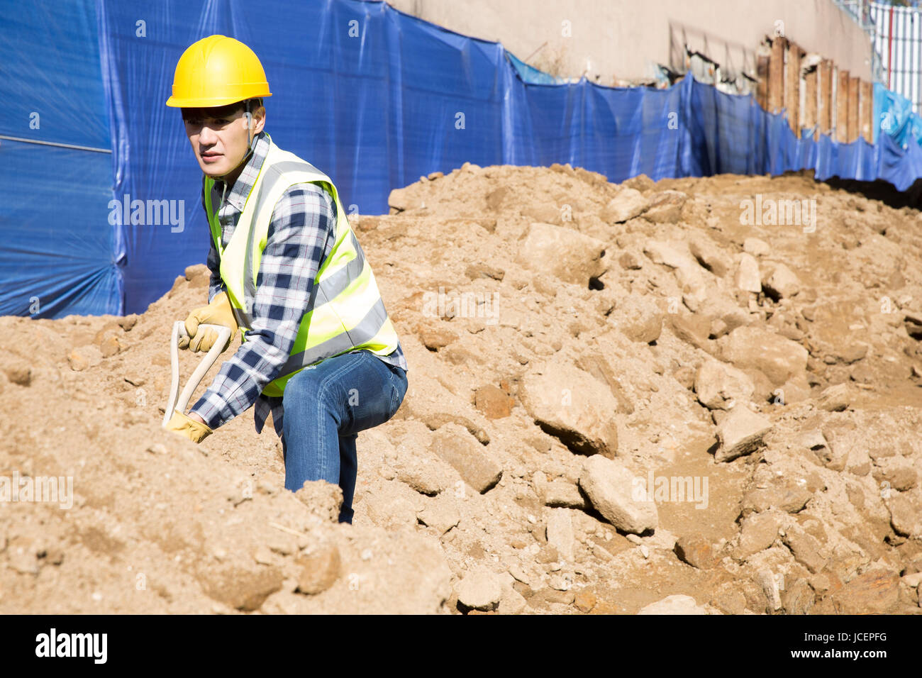 Korean construction work hi-res stock photography and images - Alamy