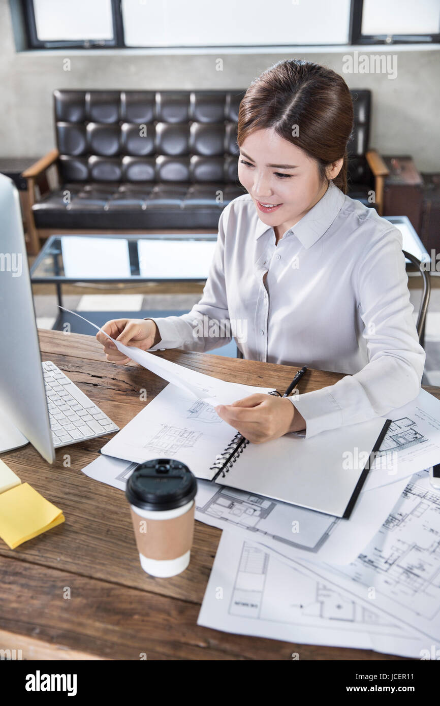 Young smiling architect people hi-res stock photography and images - Alamy