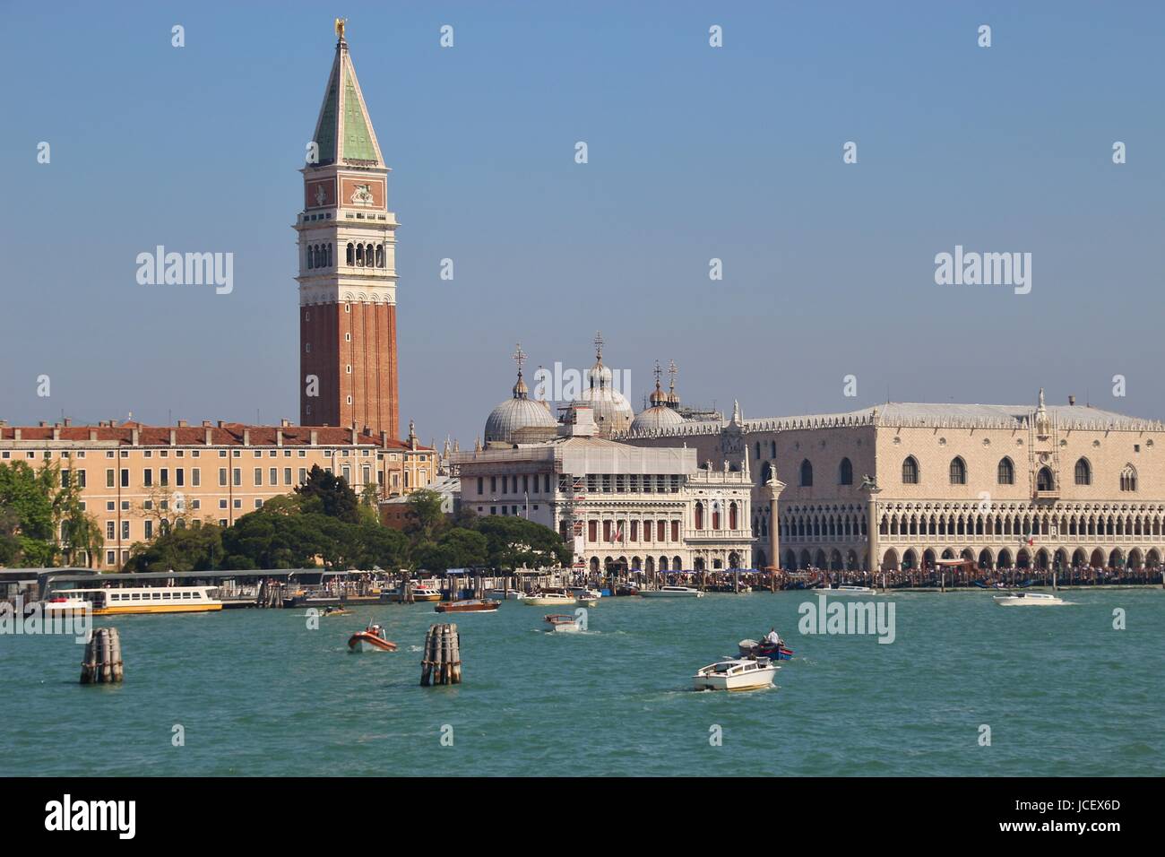Panoramic view of Saint Mark's square in Venice: Bell tower campanile ...