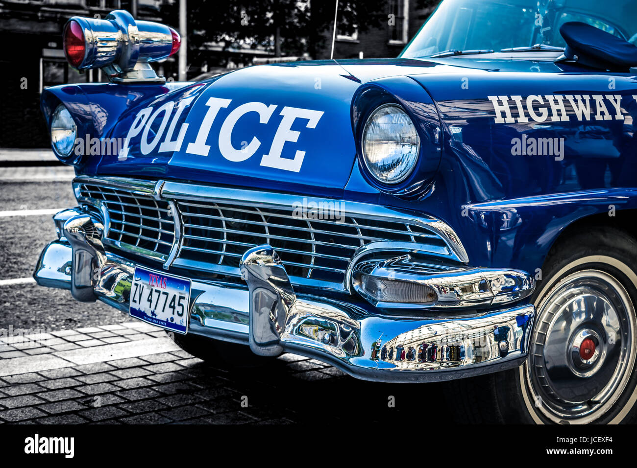 Four Wheel Drive Police Car Stock Photos & Four Wheel Drive Police Car ...