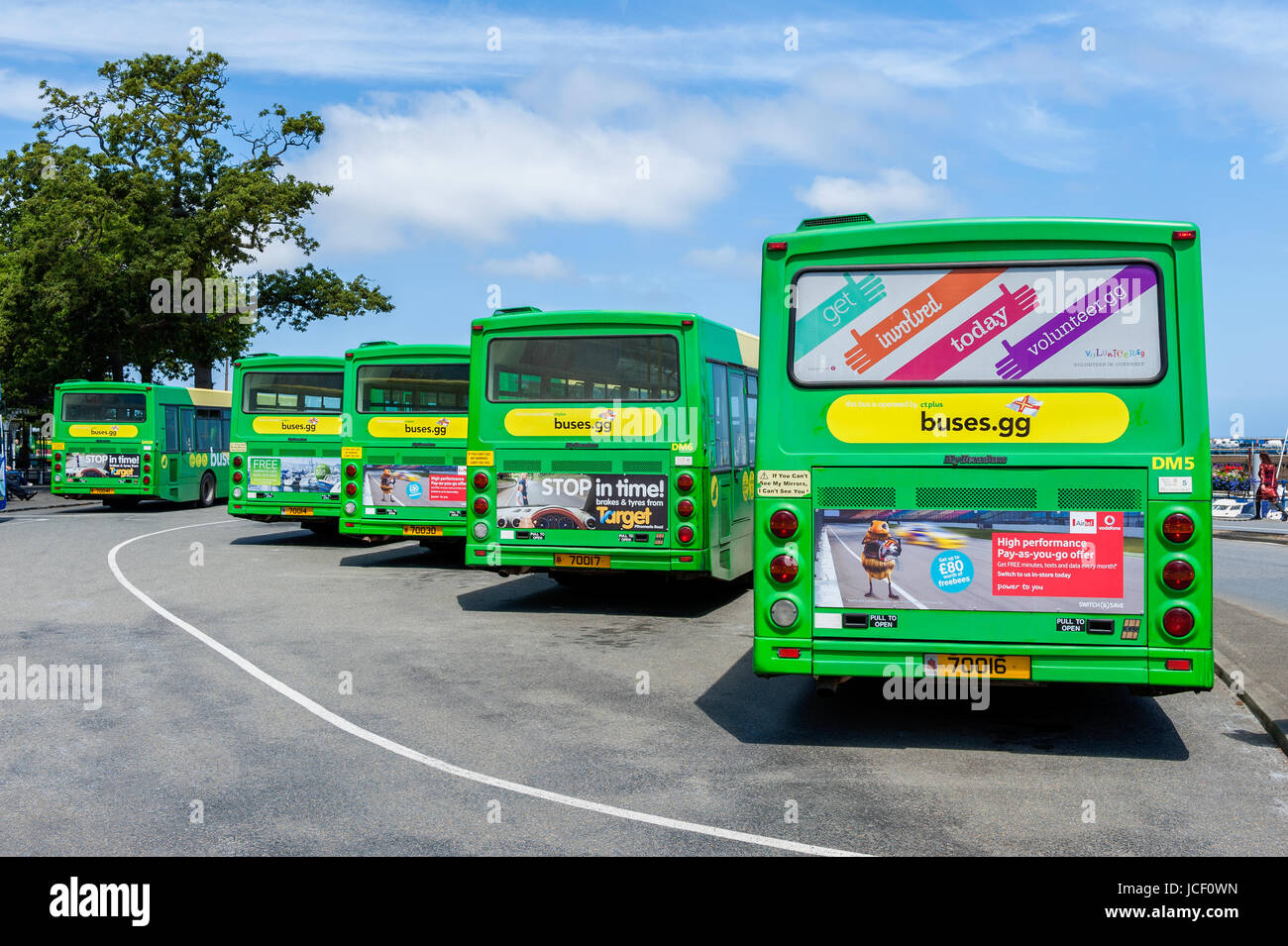 Guernsey bus hi-res stock photography and images - Alamy
