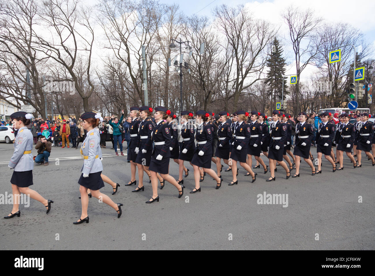 ST. PETERSBURG, RUSSIA - MAY 9, 2017: Subdivision of police girls leave ...