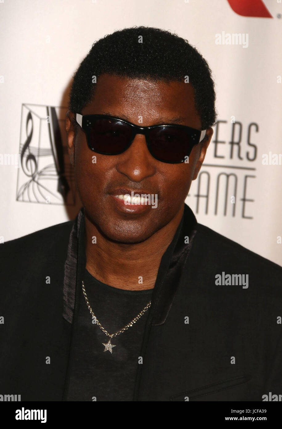 Babyface edmonds hall of fame hi-res stock photography and images - Alamy