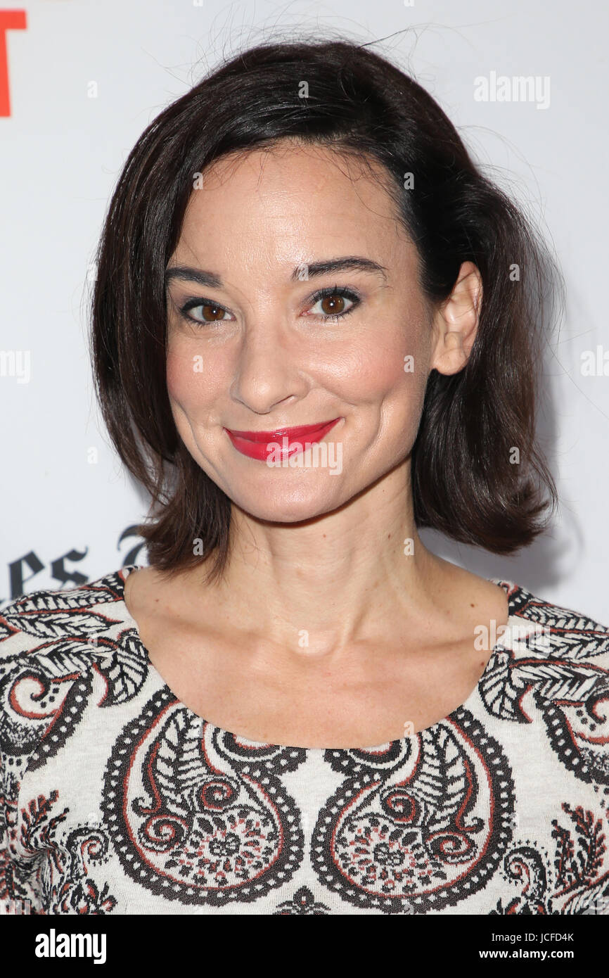 Alison becker hi-res stock photography and images - Alamy