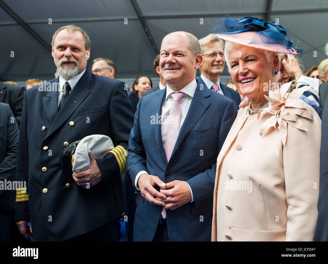 Christine kuhne hi-res stock photography and images - Alamy