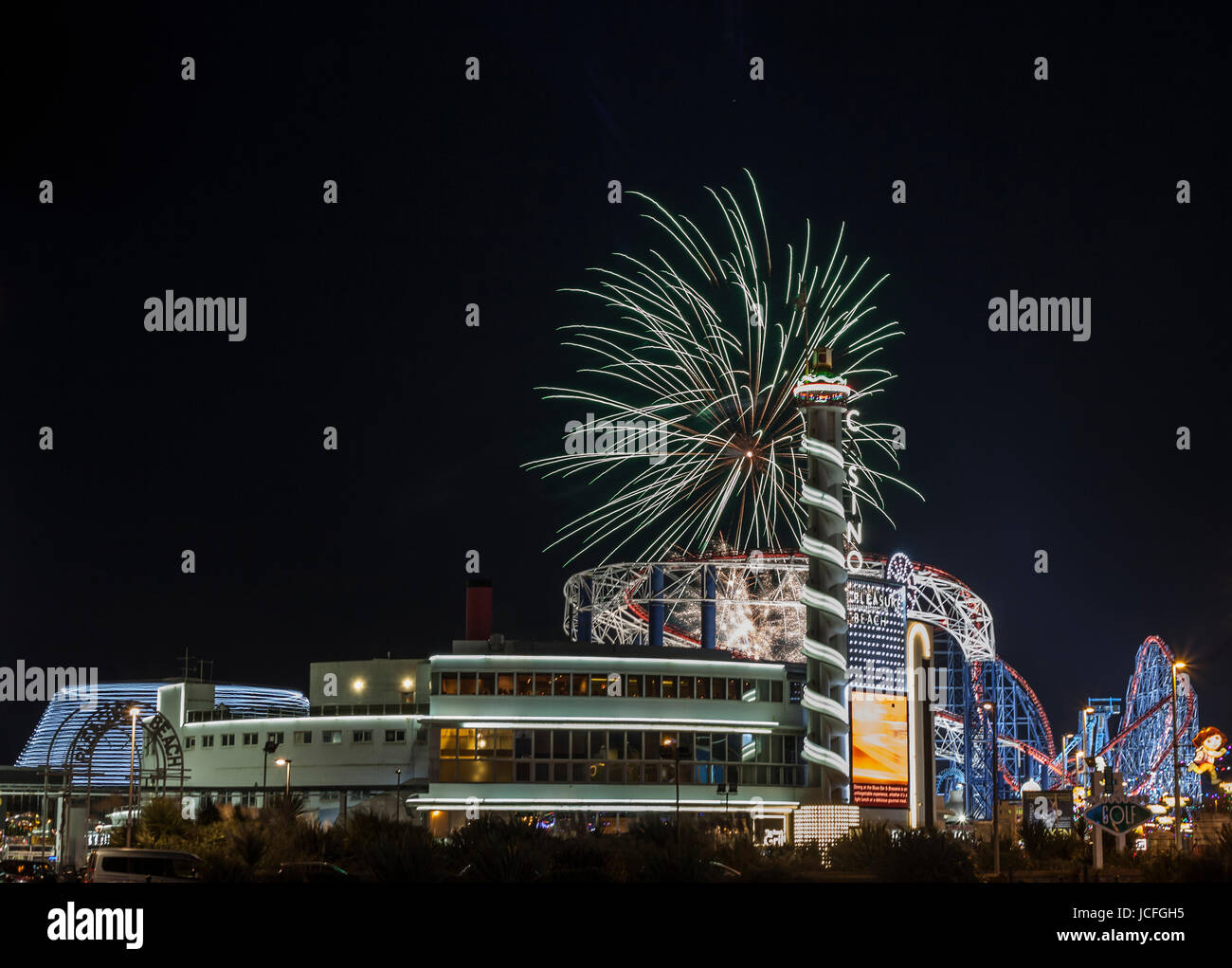 Funfairs, rides, and amusement parks Stock Photo - Alamy