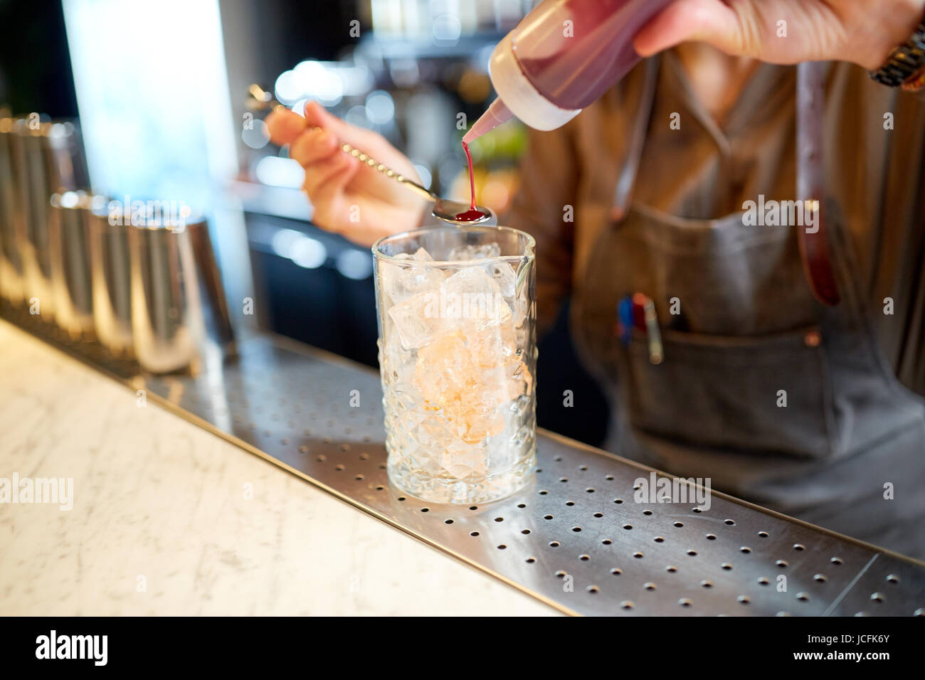 Stirrer bar hi-res stock photography and images - Alamy