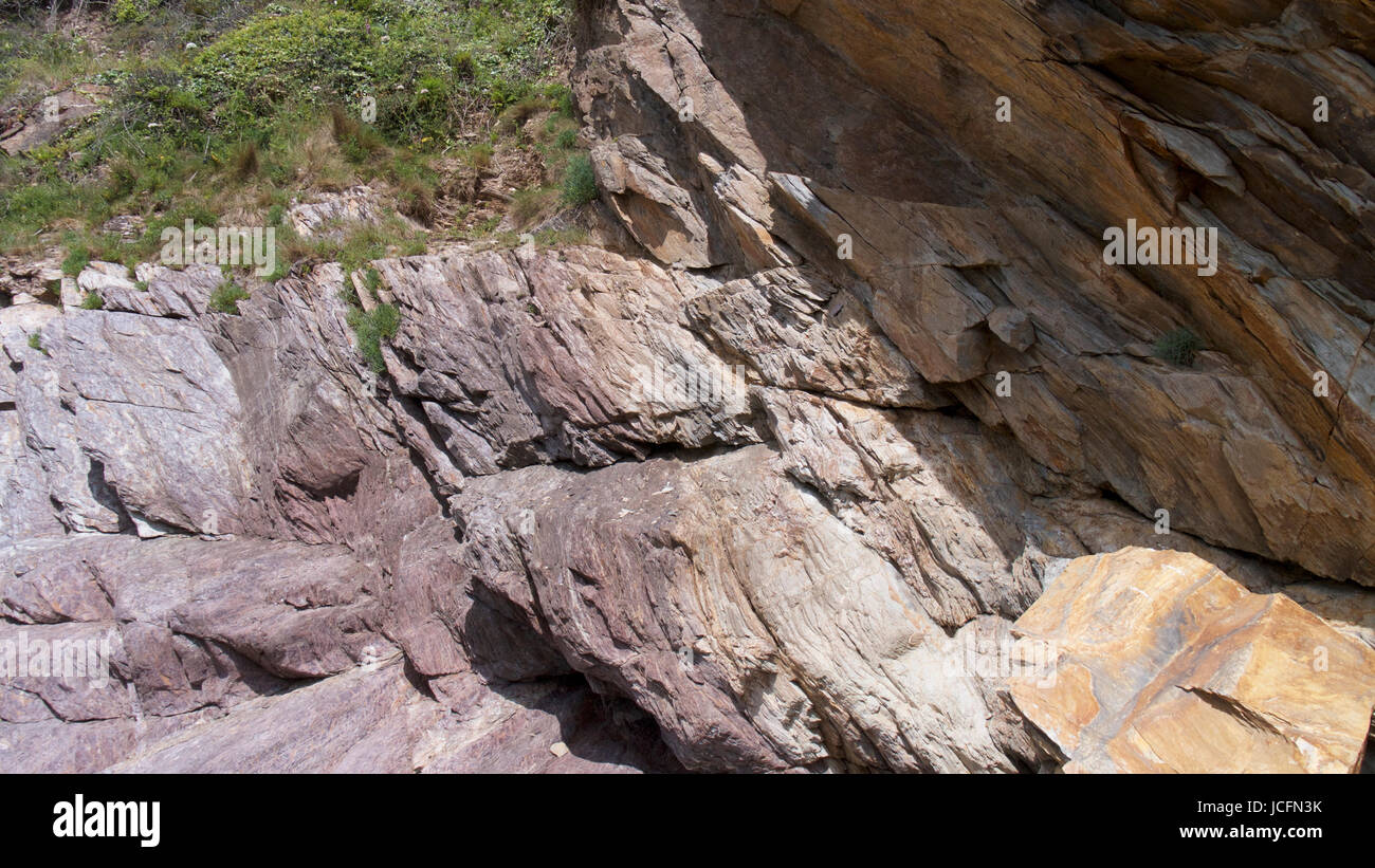 Beach-side rocks, reef and rock pools Stock Photo - Alamy