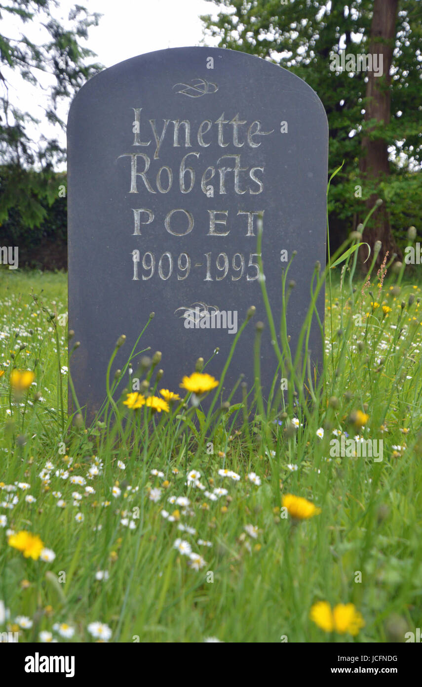 Lynette roberts hi-res stock photography and images - Alamy