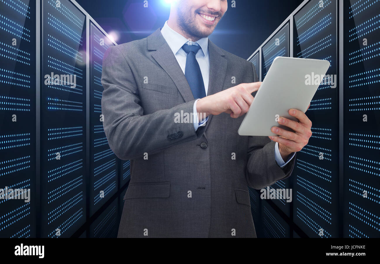 Server room dark hi-res stock photography and images - Alamy