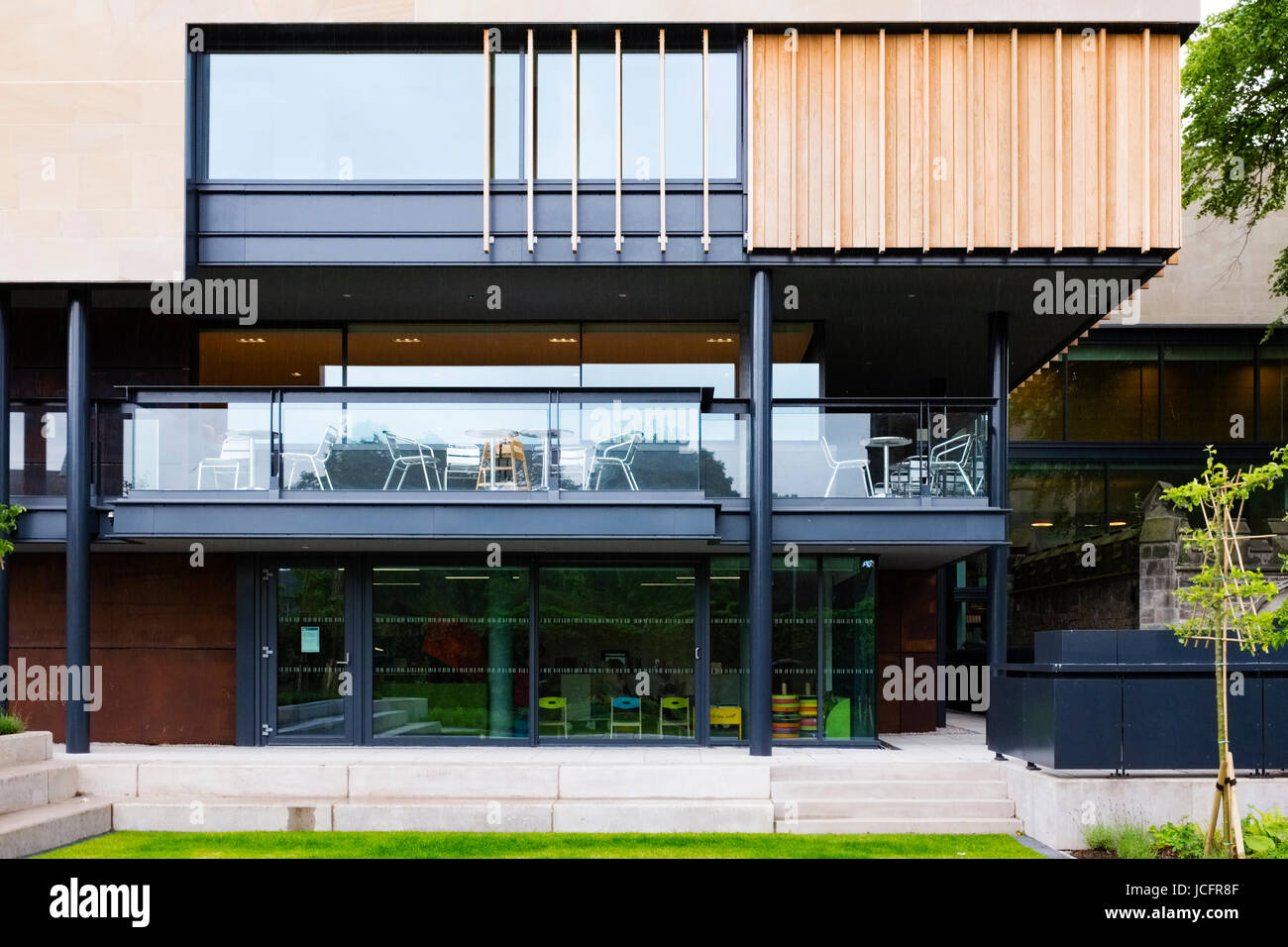 Dunfermline Library High Resolution Stock Photography and Images - Alamy