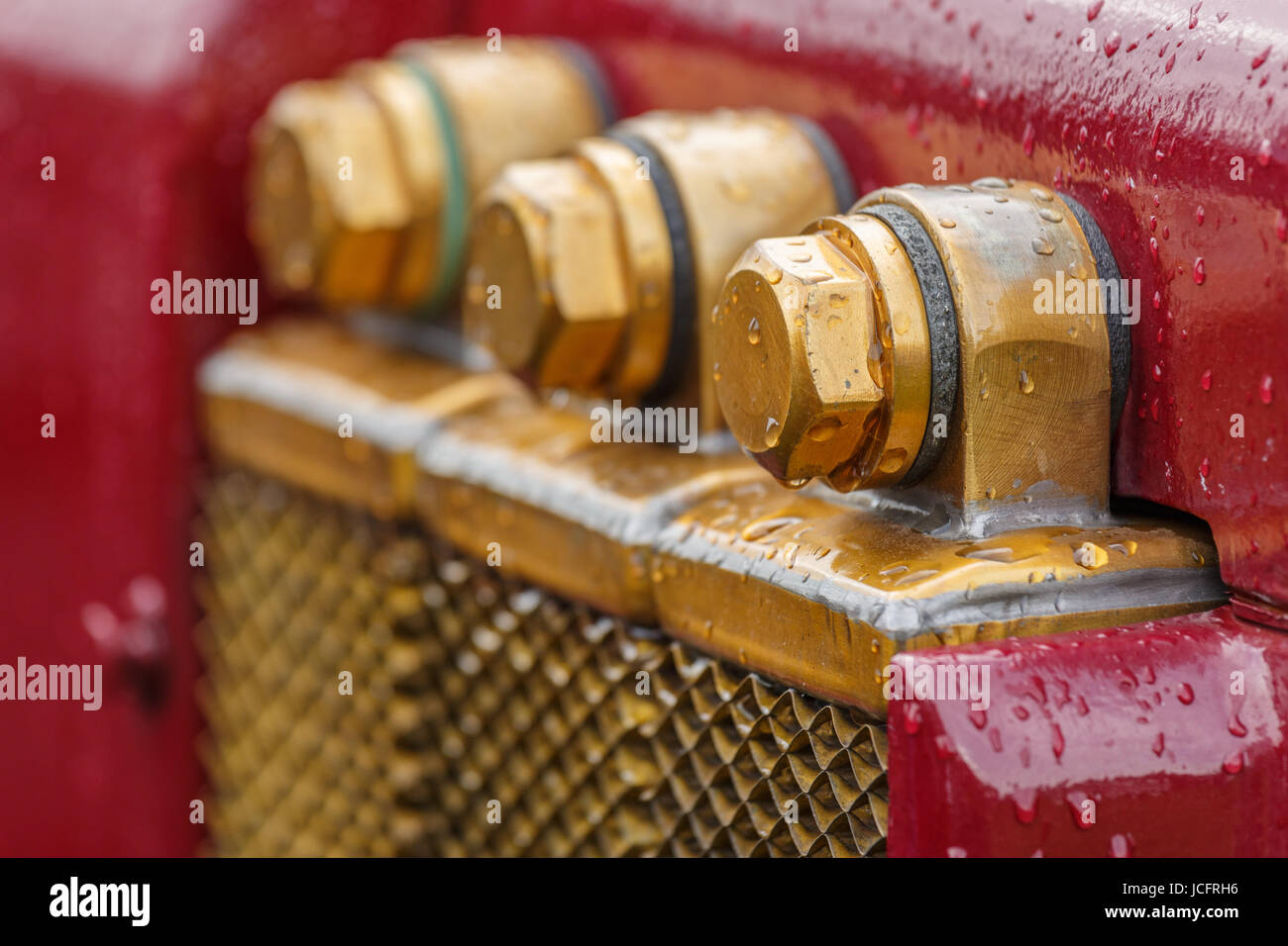 Brass radiator hi-res stock photography and images - Alamy