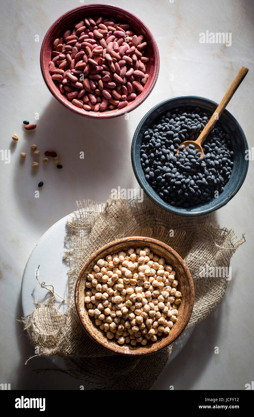 Black garbanzo beans hi-res stock photography and images - Alamy