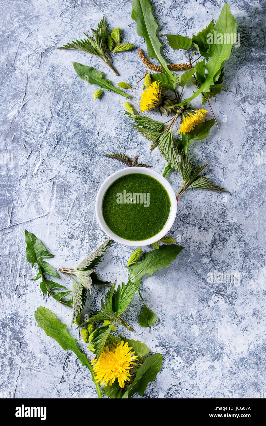 Dandelion and stinging nettle hi-res stock photography and images - Alamy