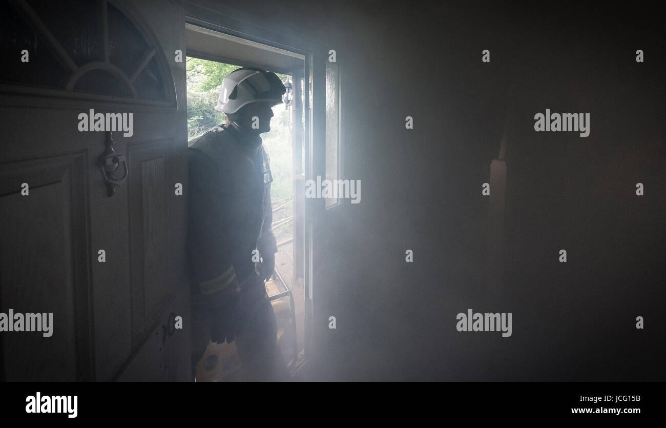 Smoke filled room hi-res stock photography and images - Alamy