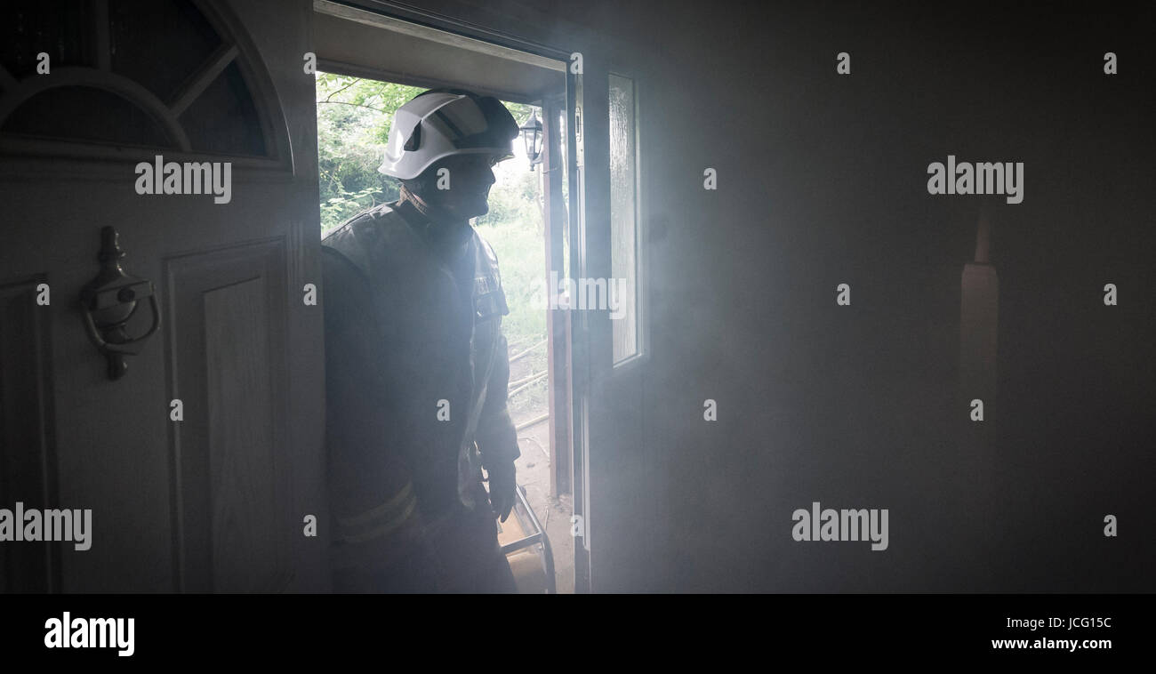 Smoke filled room hi-res stock photography and images - Alamy