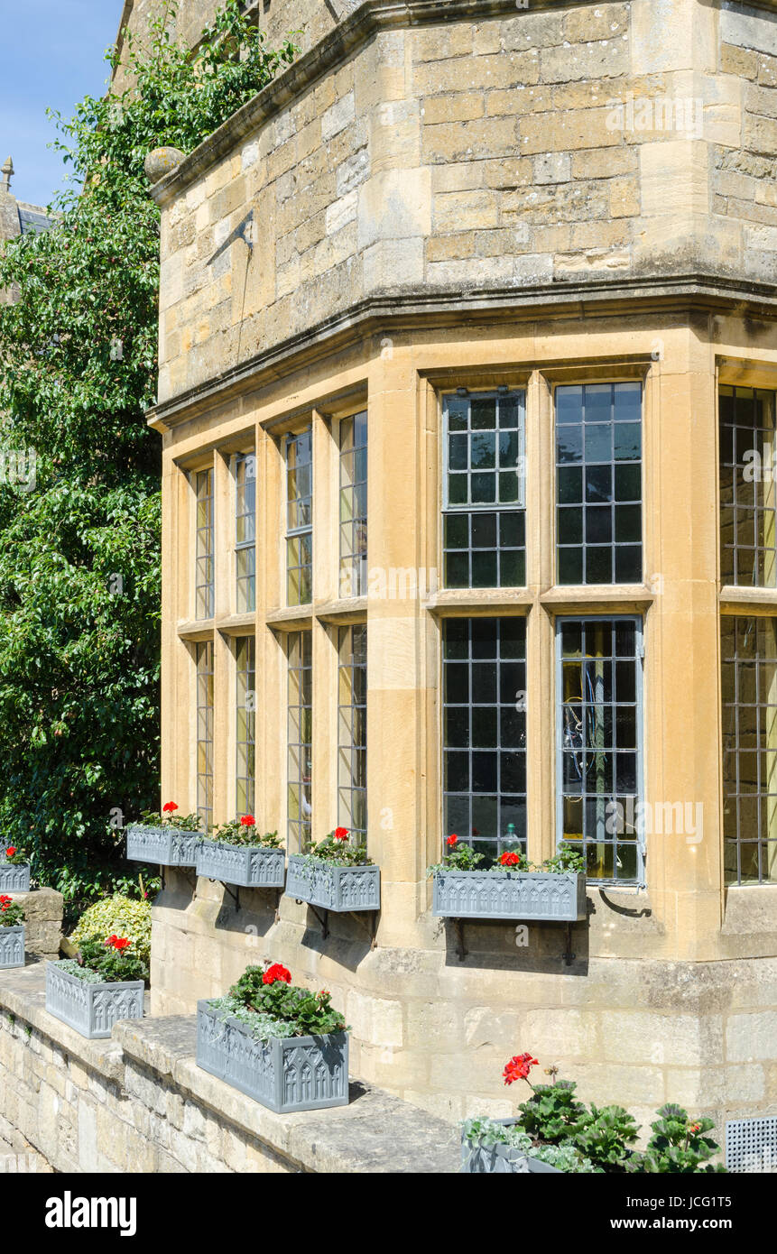 Bay window hi-res stock photography and images - Alamy