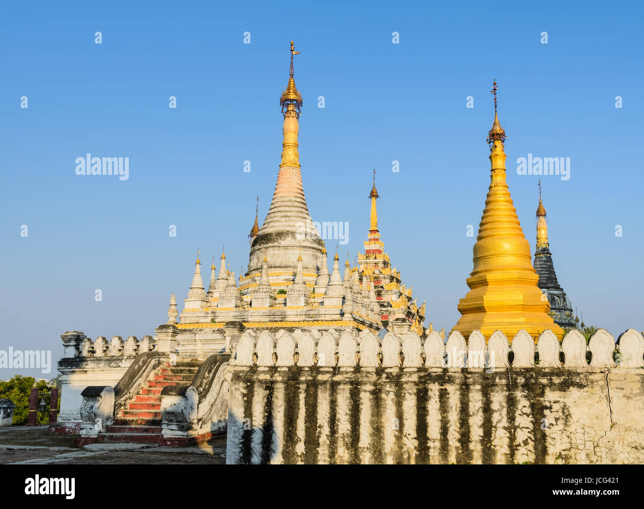 style of construction architecture Stock Photo - Alamy