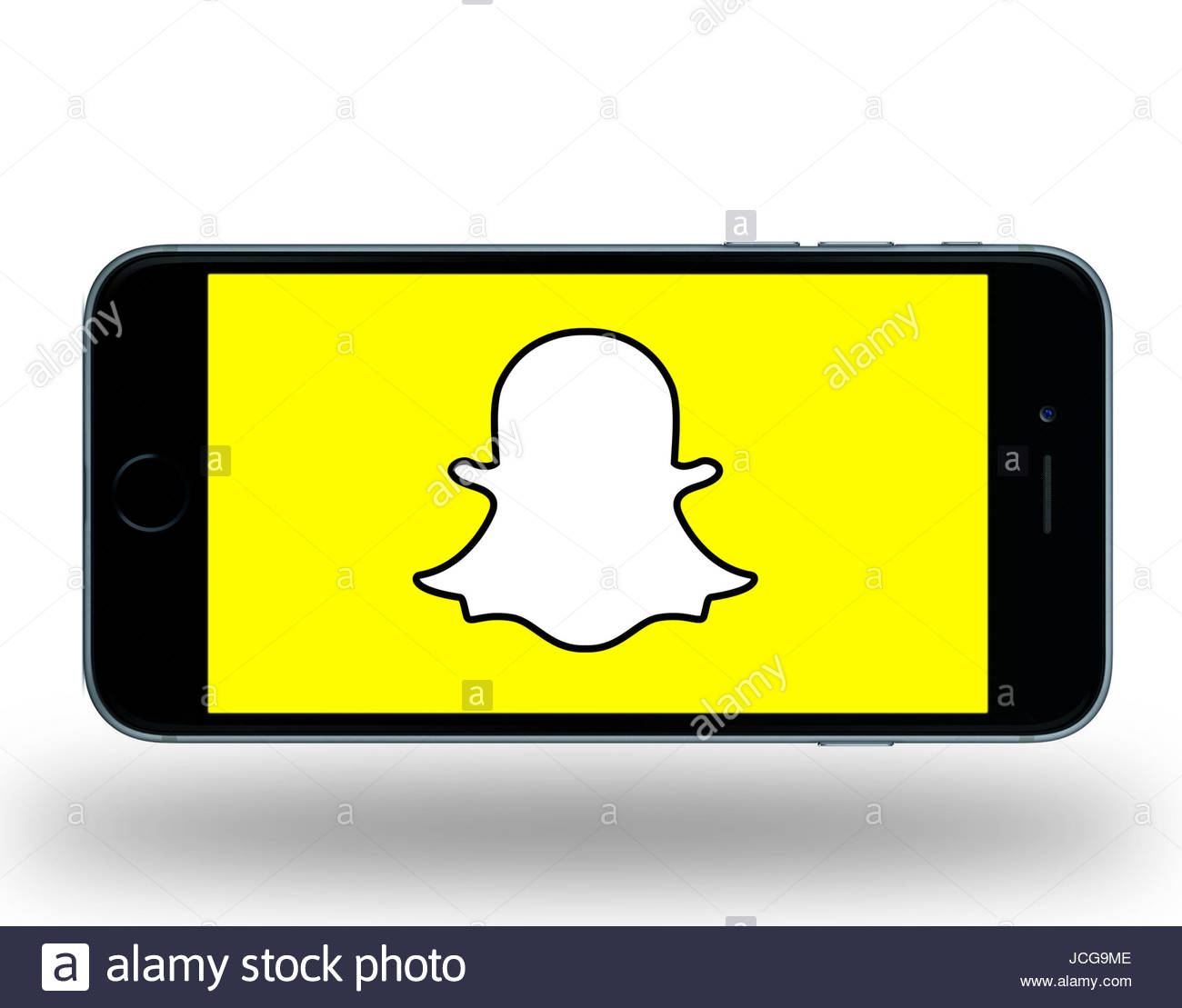 Snapchat Logo Stock Photos & Snapchat Logo Stock Images - Alamy