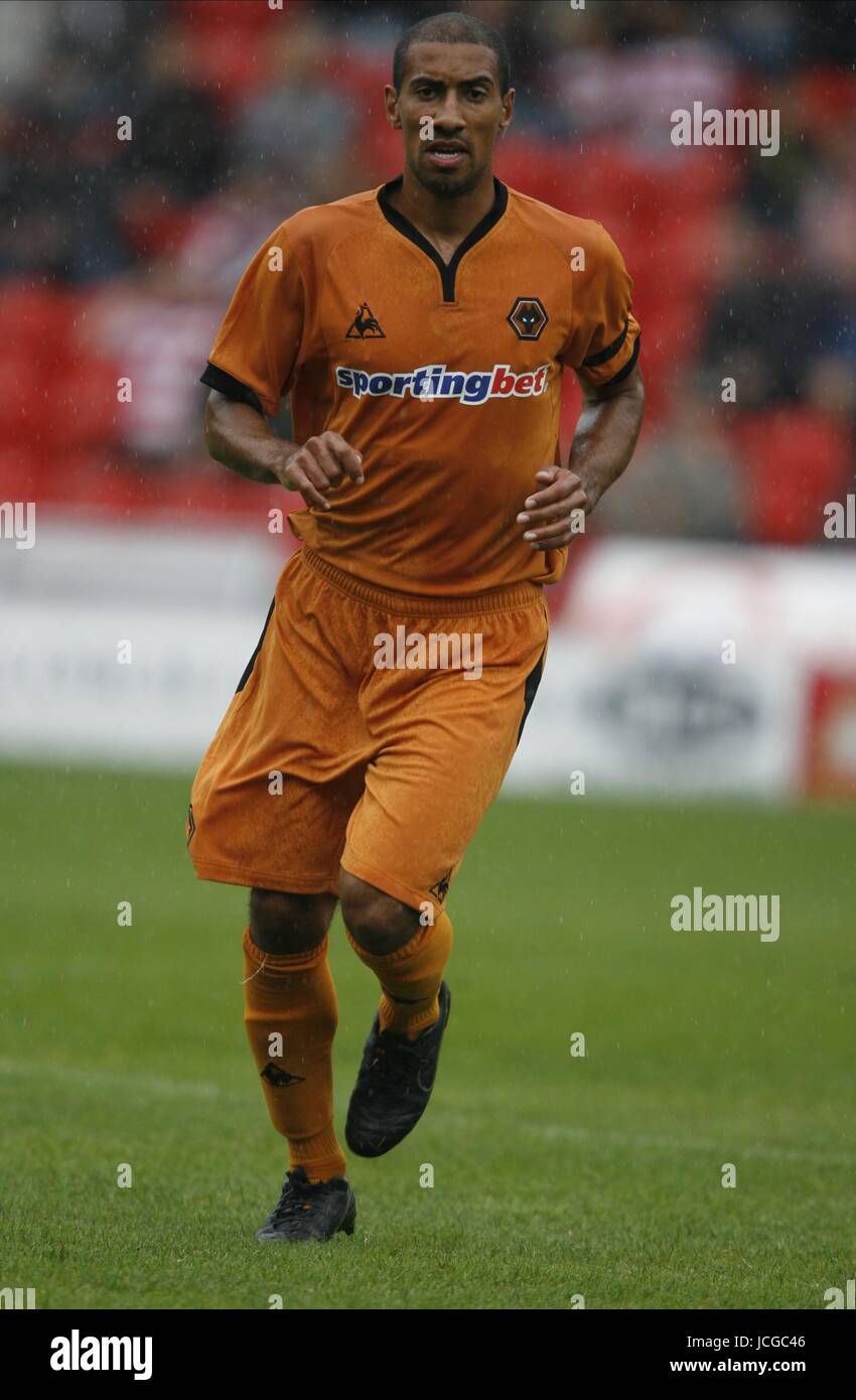 KARL HENRY WOLVERHAMPTON WANDERERES FC DONCASTER V WOLVES KEEPMOAT ...