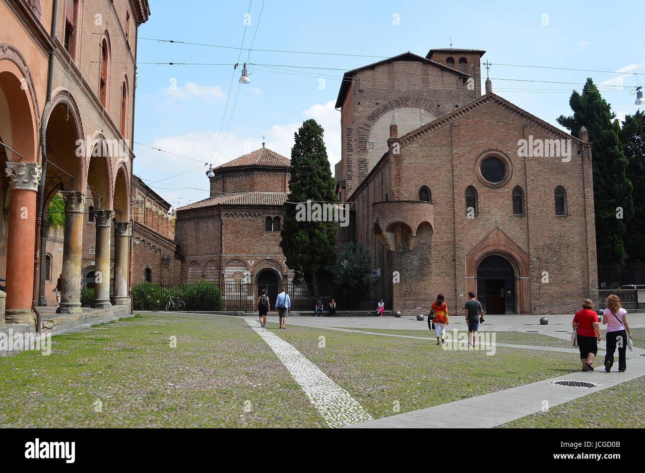 Covered roman walkway hi-res stock photography and images - Alamy