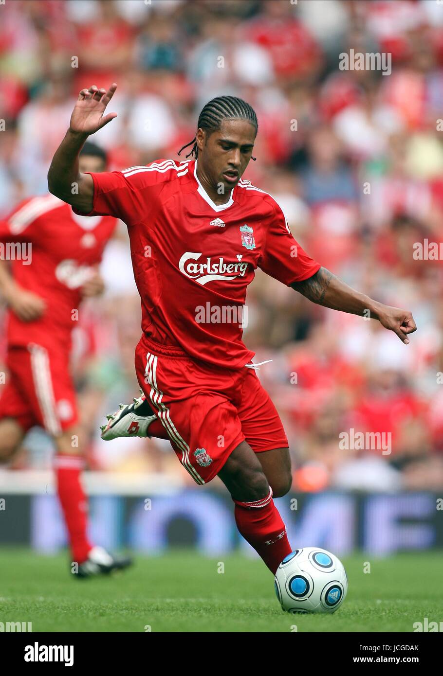 Glen johnson england liverpool fc hi-res stock photography and images ...